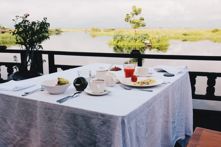 Inle Princess Resort - Belgian Wino